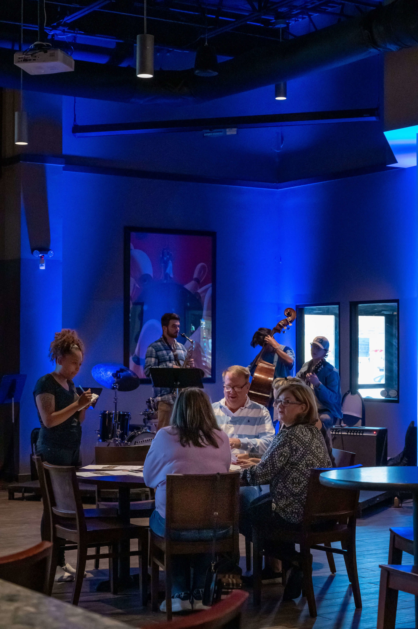 Live Entertainment - Lefty's Alley & Eats