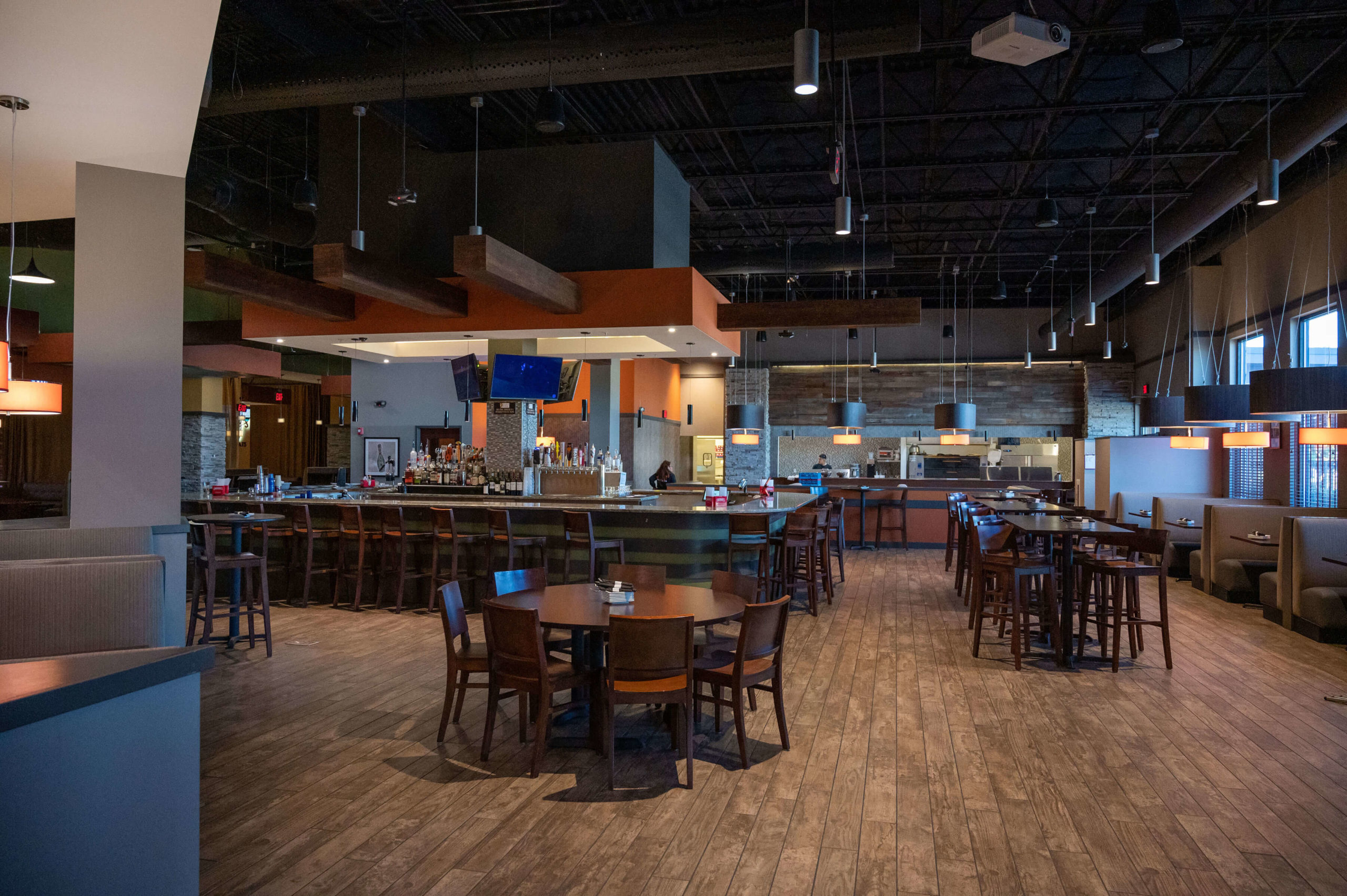 Reserve A Table - Lefty's Alley & Eats